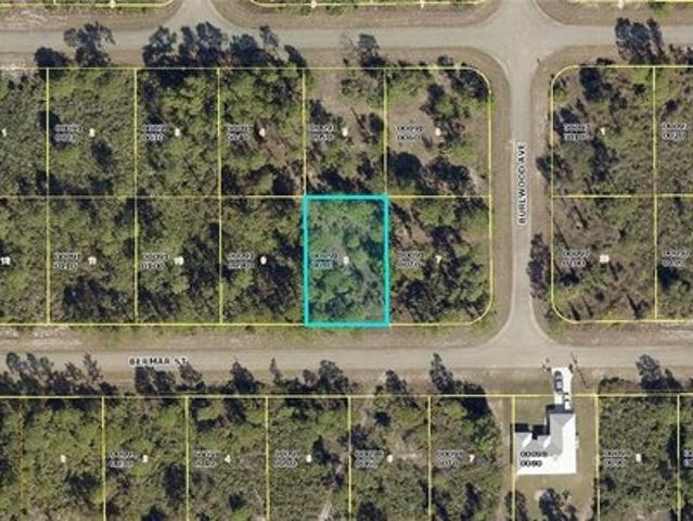 1249 Bermar St, Fort Myers, FL 33913