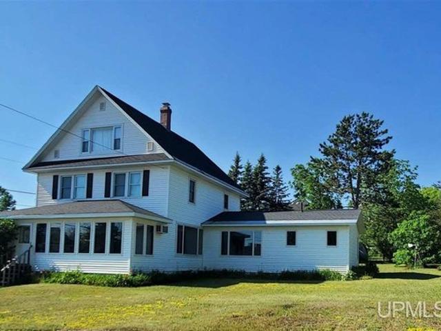 1249 Cedar St, Hancock, MI 49930