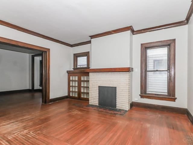 1249 Everett Drive