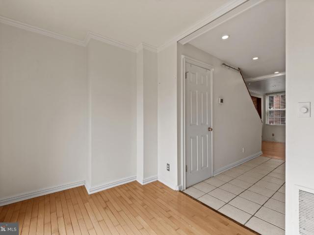 1249 Knox Ct, Baltimore, MD 21230 | MLS #MDBA2210