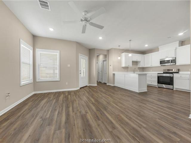 1249 Storm Row