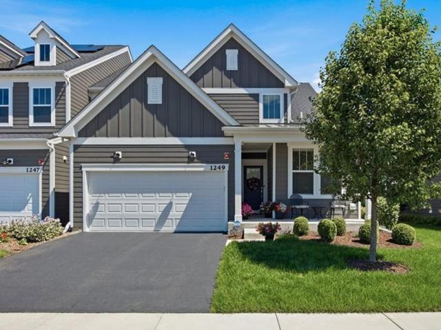 1249 S Josiah Rd, Naperville, IL 60563