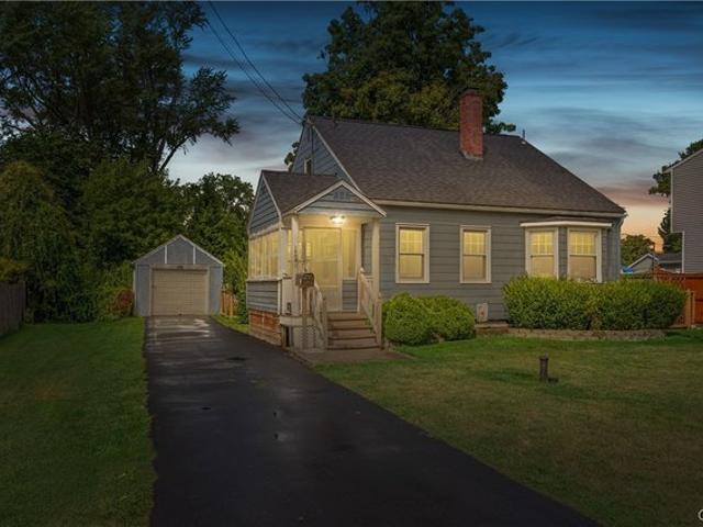 1249 Tulip St, Liverpool, NY 13090