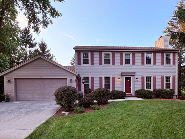 12400 N River Rd, Mequon, WI 53092