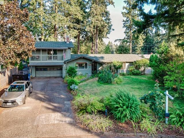 12401 NE 10th St, Vancouver, WA 98684