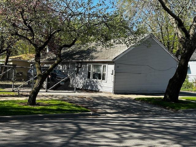 12402 S Green St, Calumet Park, IL 60827 | MLS #12702