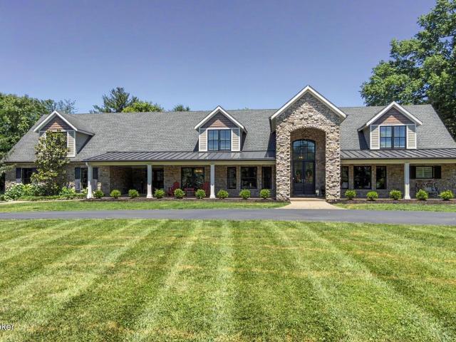 12407 Lucas Ln