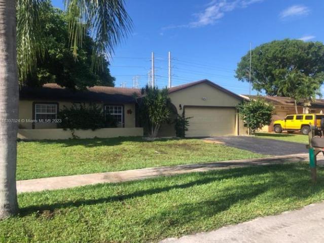 12406 259th Ter SW, Homestead, FL 33032