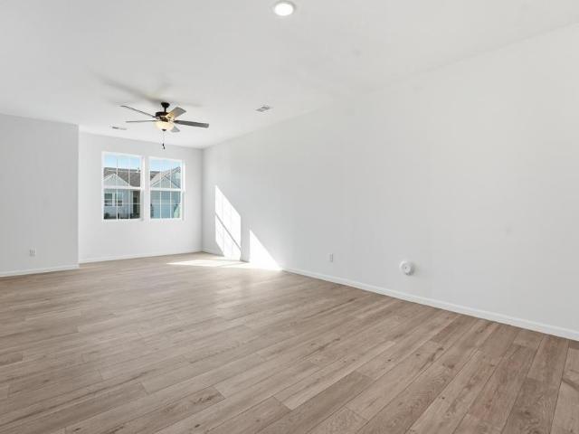 12406 S Acacia Drive