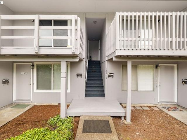 12408 SW 14th St, Beaverton, OR 97005