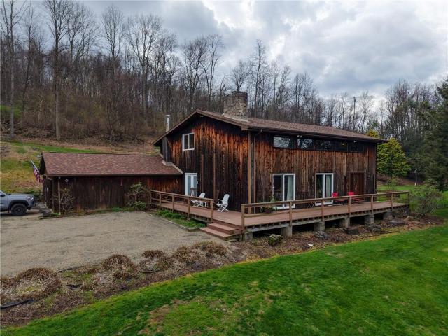 1240 Martin Rd, Apollo, PA 15613 | MLS #1747 | Compass