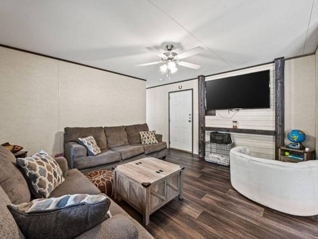 1240 N Cowan Ave Trlr 17, Lewisville, TX 75057