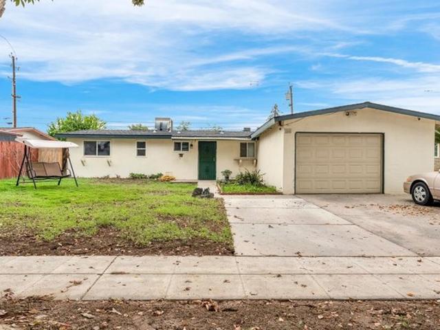 1240 N Bailey Ave, Fresno, CA 93727