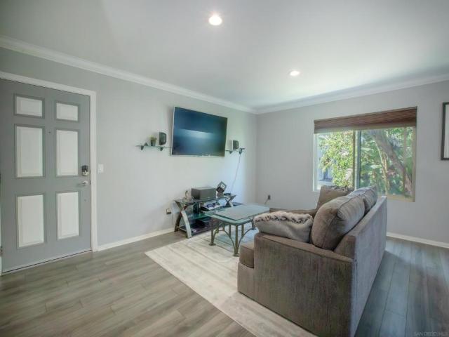 1240 N Broadway Unit 30