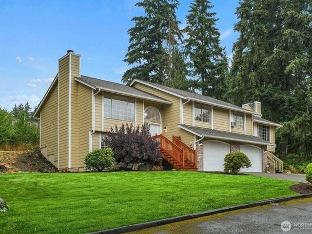 1240 nd Avenue Ct E, Puyallup, WA 98373