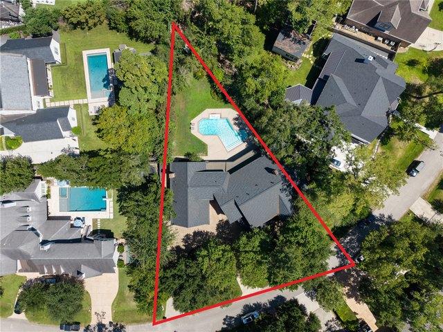 1240 Archley Dr, Hilshire Village, TX 77055