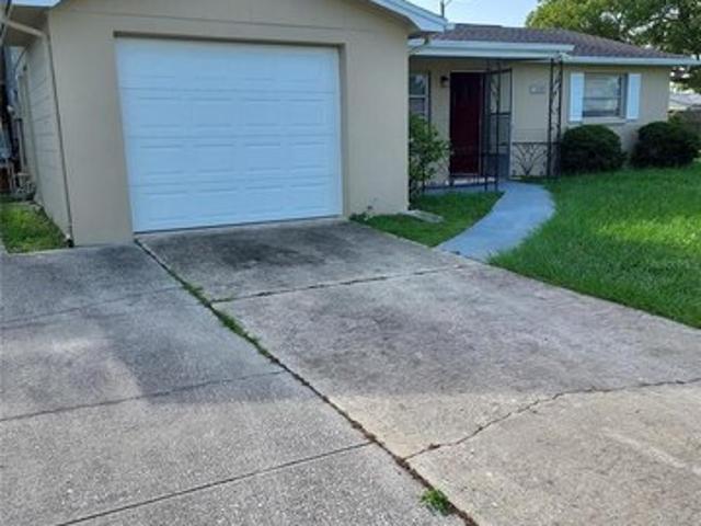 1240 Chelsea Ln, Holiday, FL 34691
