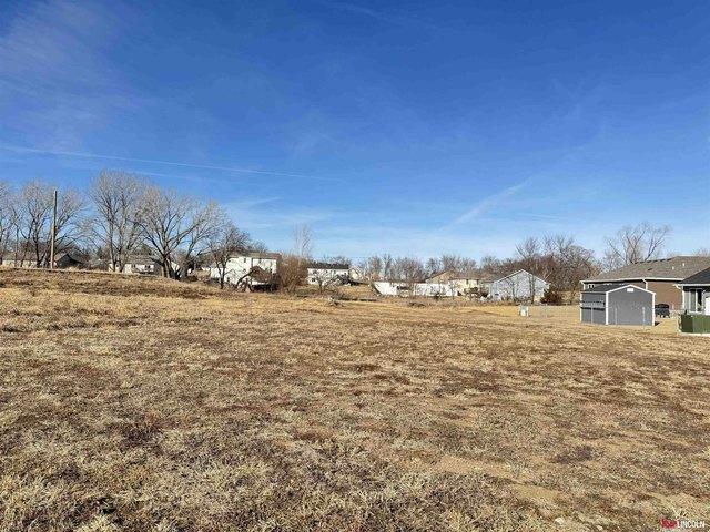 1240 Evergreen Rd, Bennet, NE 68317