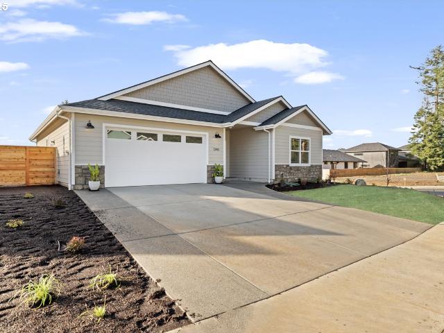 1240 Lighthouse LN