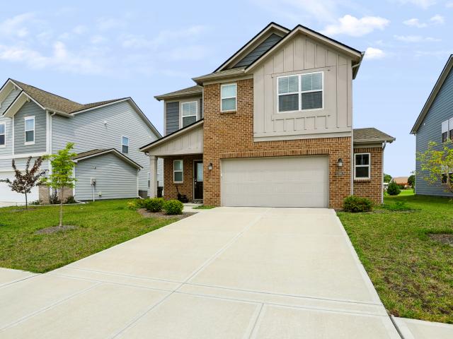 1240 Patens Drive