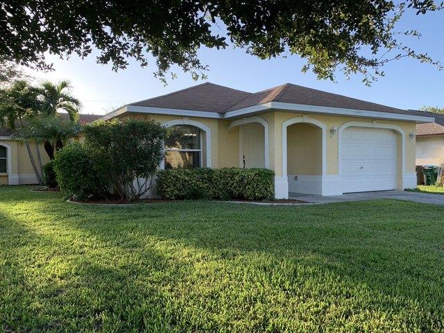 1240 SE 24th Ave, Cape Coral, FL 33990