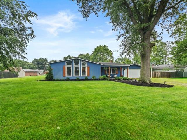1240 W Central Dr, Fortville, IN 46040