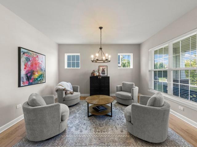 1240 W Thomas Road