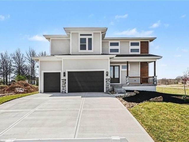 12413 W 184th St, Overland Park, KS 66013