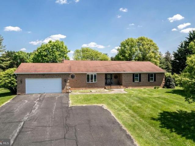 12413 Dover Rd, Reisterstown, MD 21136