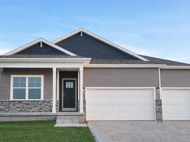 12413 S 205th Ave, Gretna, NE 68028