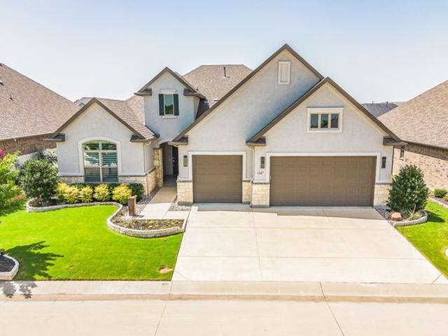 12417 Blue Granite Dr, Denton, TX 76207