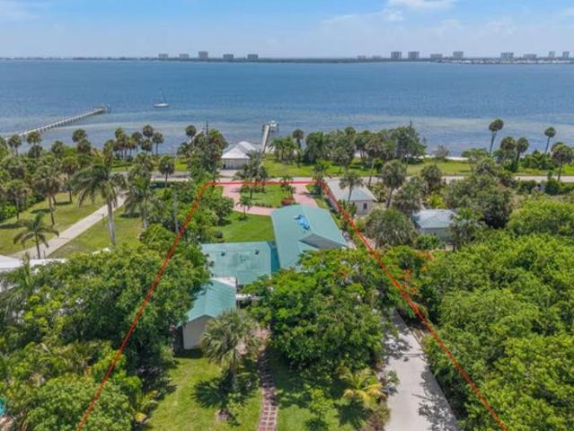 12417 S Indian River Dr, Jensen Beach, FL 34957