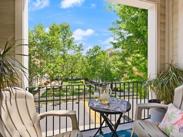 12414 A Liberty Bridge Rd, Fairfax, VA 22033