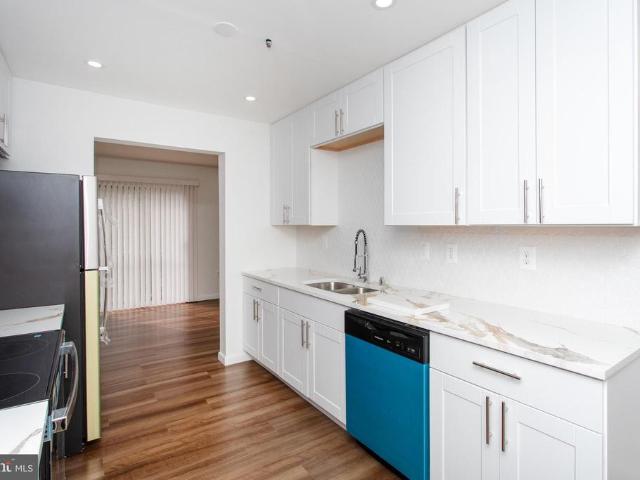 12414 Old Colony Drive