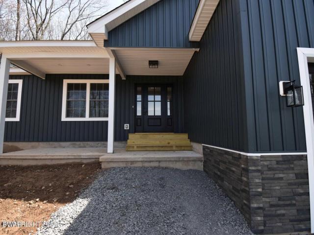 12415 Mountain Laurel Dr 18 Drive