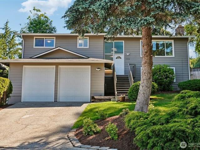 12416 SE 211th Pl, Kent, WA 98031