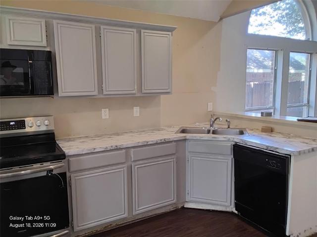 12418 Summer Hill Drive
