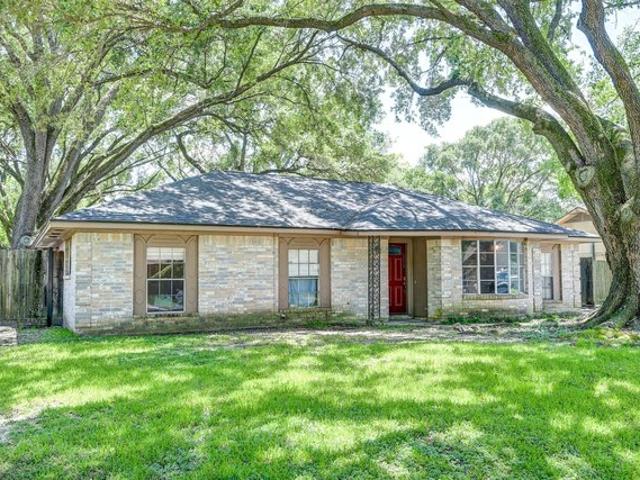12419 Maxim Dr, Houston, TX 77065