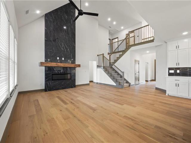 1241 Mammoth Street