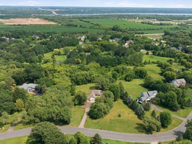 1241 Oryan Trl N, Stillwater, MN 55082