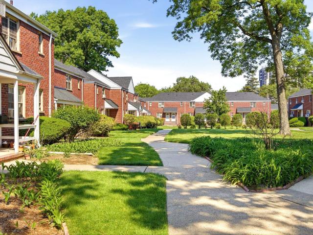 1241 Anderson Ave # 19