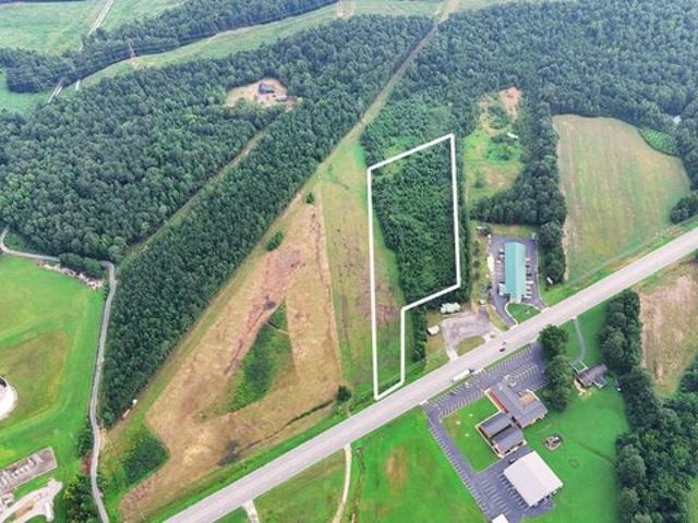 1241 Broadway Ave, New Johnsonville, TN 37134