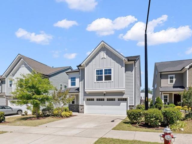 1241 Canyon Shadows Ct, Cary, NC 27519