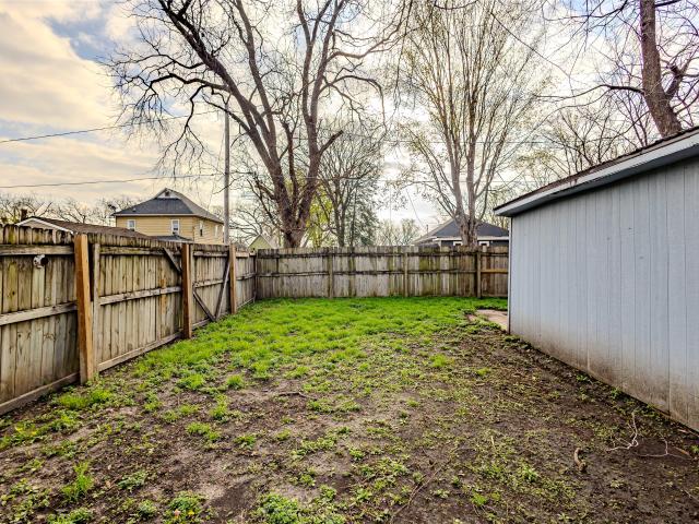 1241 E 17th Court