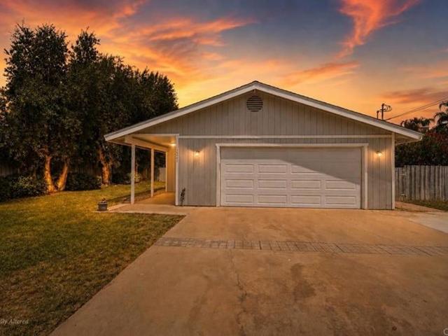 1241 E St, Ramona, CA 92065