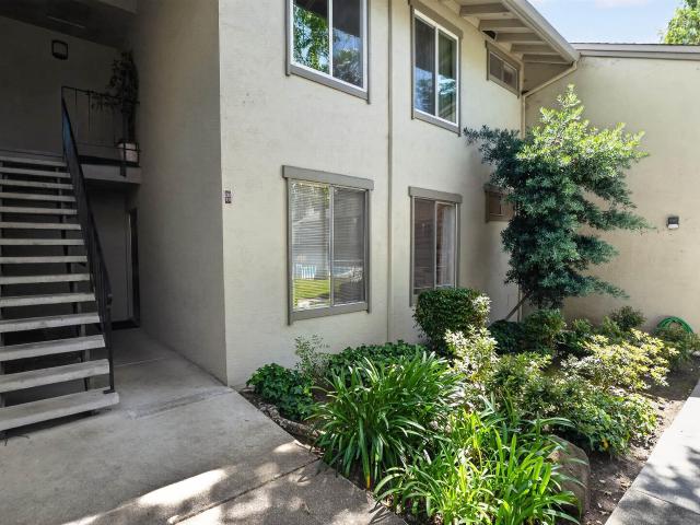 1241 Homestead 211