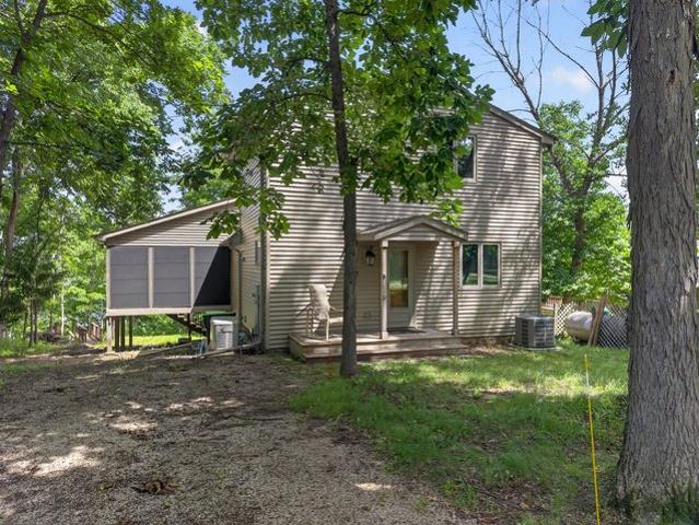 1241 Sunnyslope Dr, Varna, IL 61375