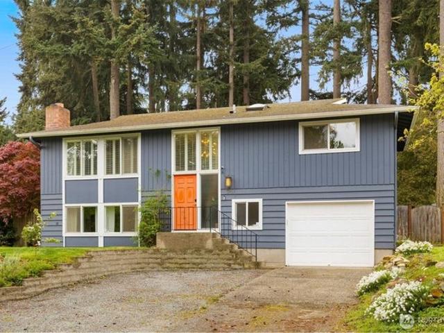1241 S 129th St, Burien, WA 98168