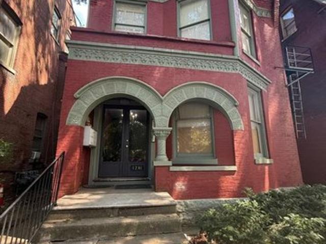 1241 S 1st St, Louisville, KY 40203