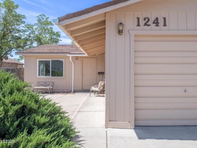 1241 W Newlands Dr, Fernley, NV 89408 | MLS #250051 | Compass